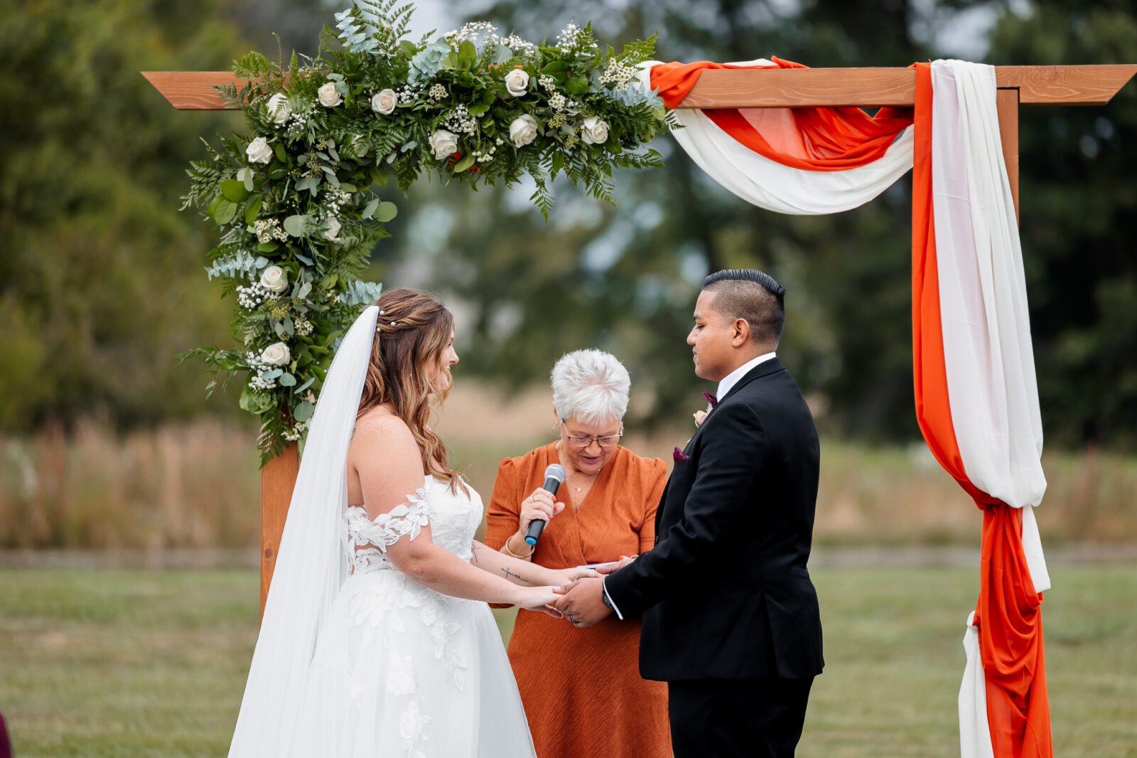 Kyanna & Adrian | The Barn at Timber Cove Wedding | Pittsburg, Kansas ...
