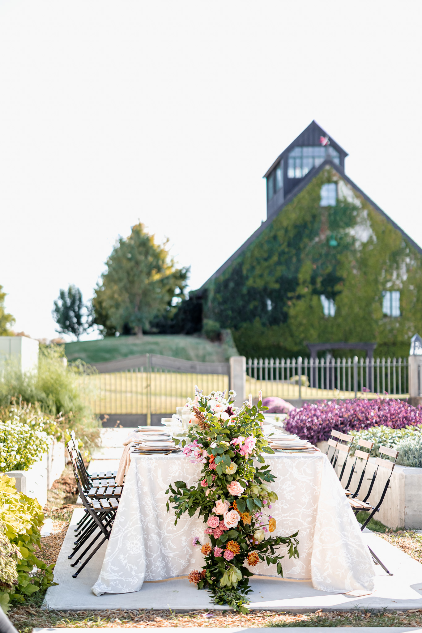 Romantic Styled Shoot at Baumberhof - modernmomentsphoto.com