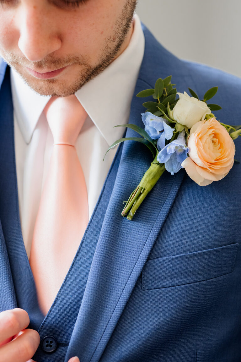 Bethany & Holden | modern farmhouse wedding at Legacy at MK Ranch - modernmomentsphoto.com