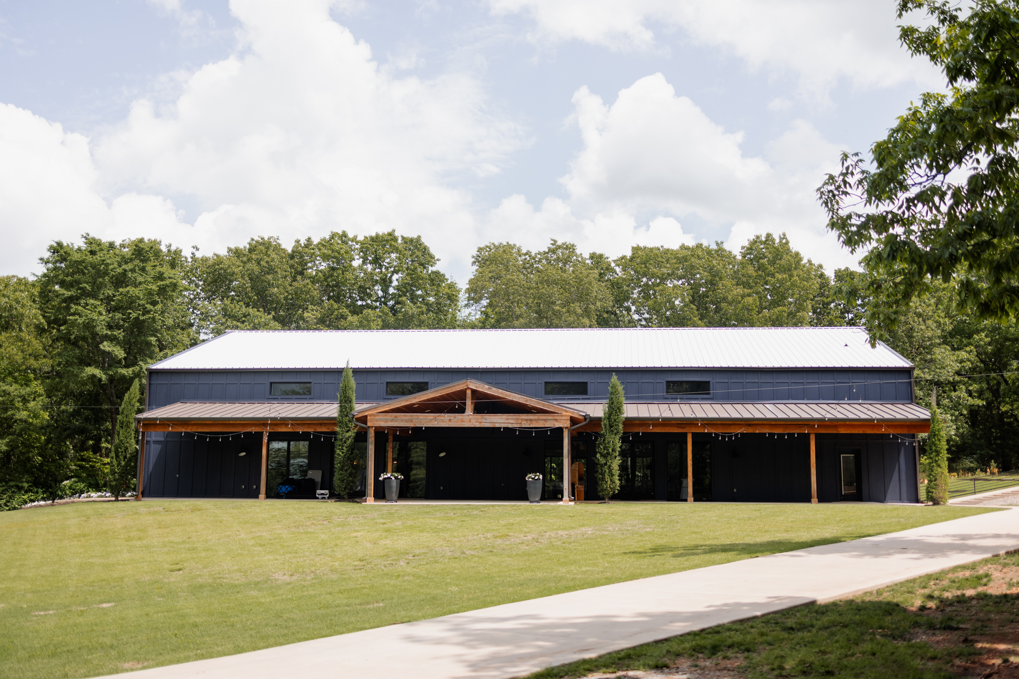 Bethany & Holden | modern farmhouse wedding at Legacy at MK Ranch ...
